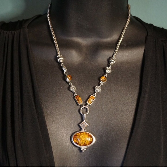Premier Designs | Jewelry | Premier Designs Simulated Amber Necklace ...